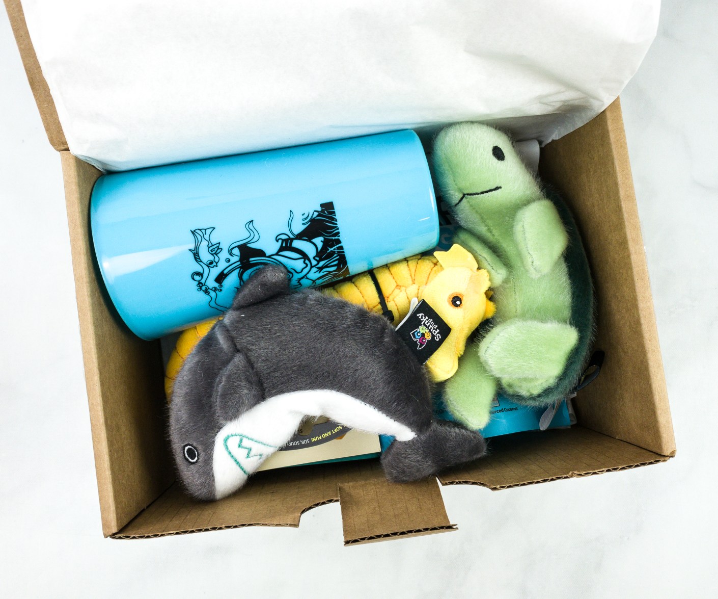 Pug Box August 2020 Subscription Box Review + Coupon - Hello Subscription