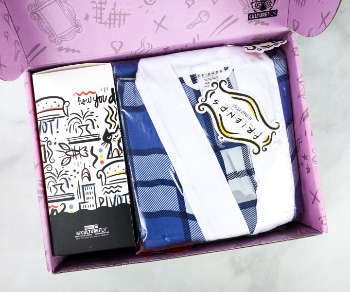 FRIENDS Subscription Box Winter 2020 Review! - Hello Subscription