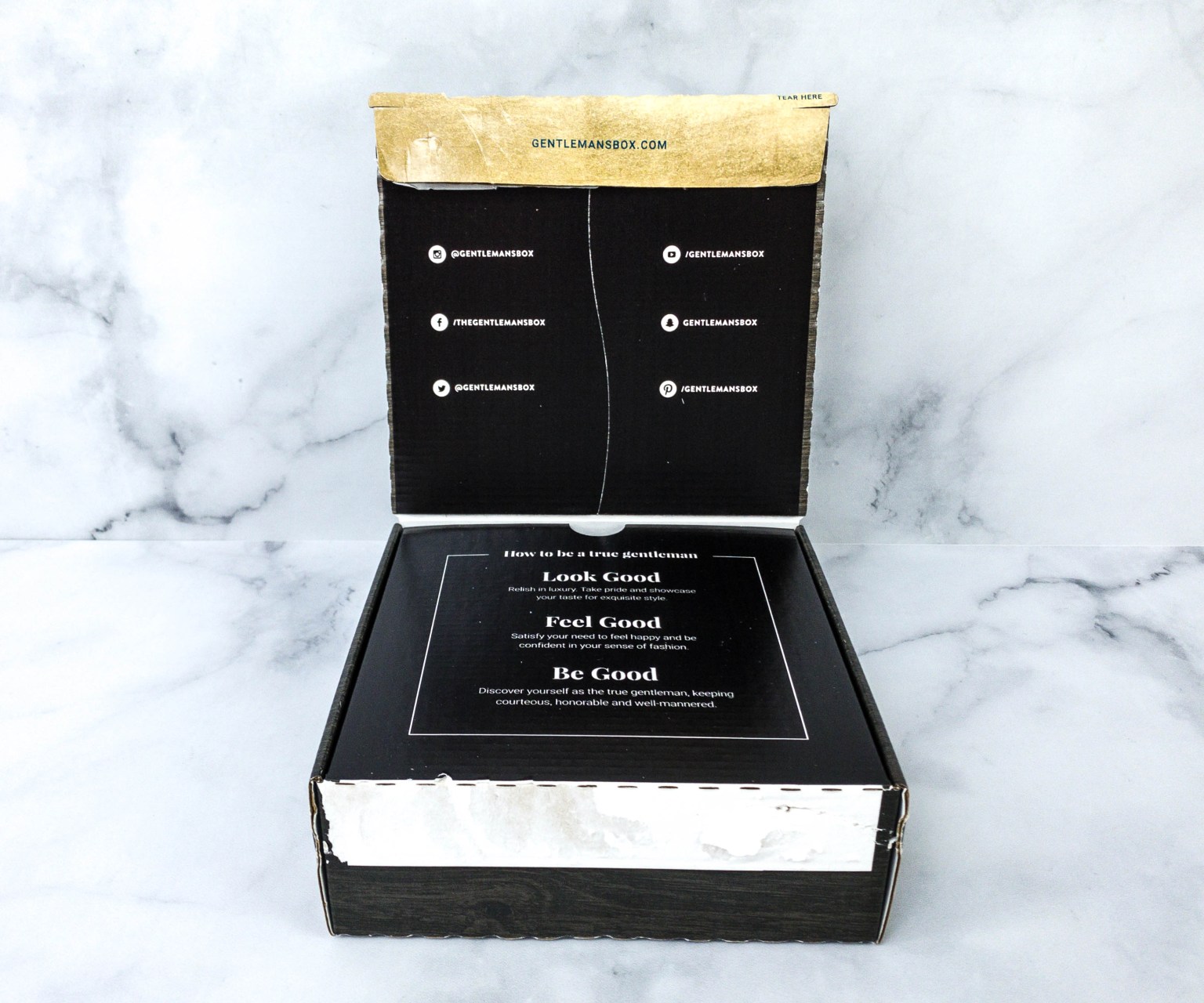 The Gentleman's Box February 2021 Subscription Box Review + Coupon ...