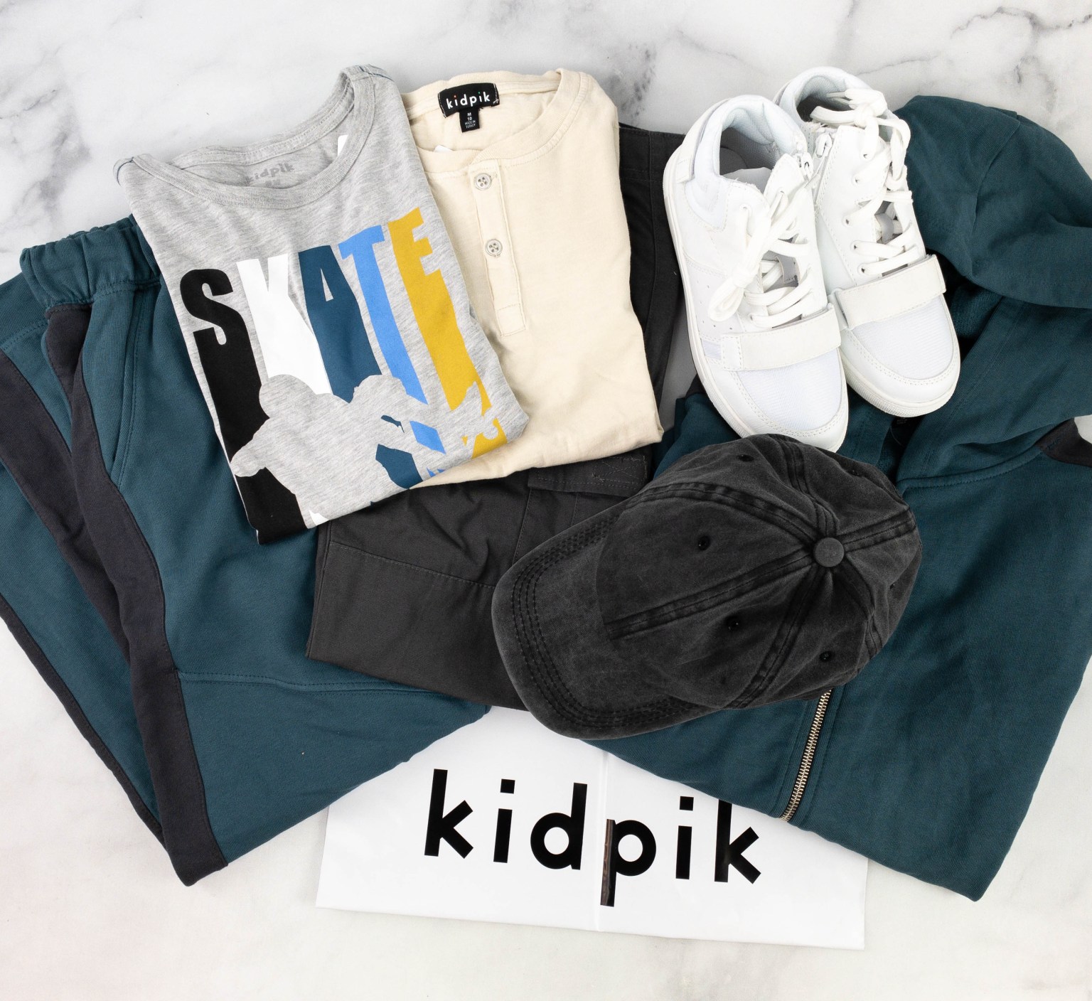 Kidpik Reviews: Get All The Details At Hello Subscription!