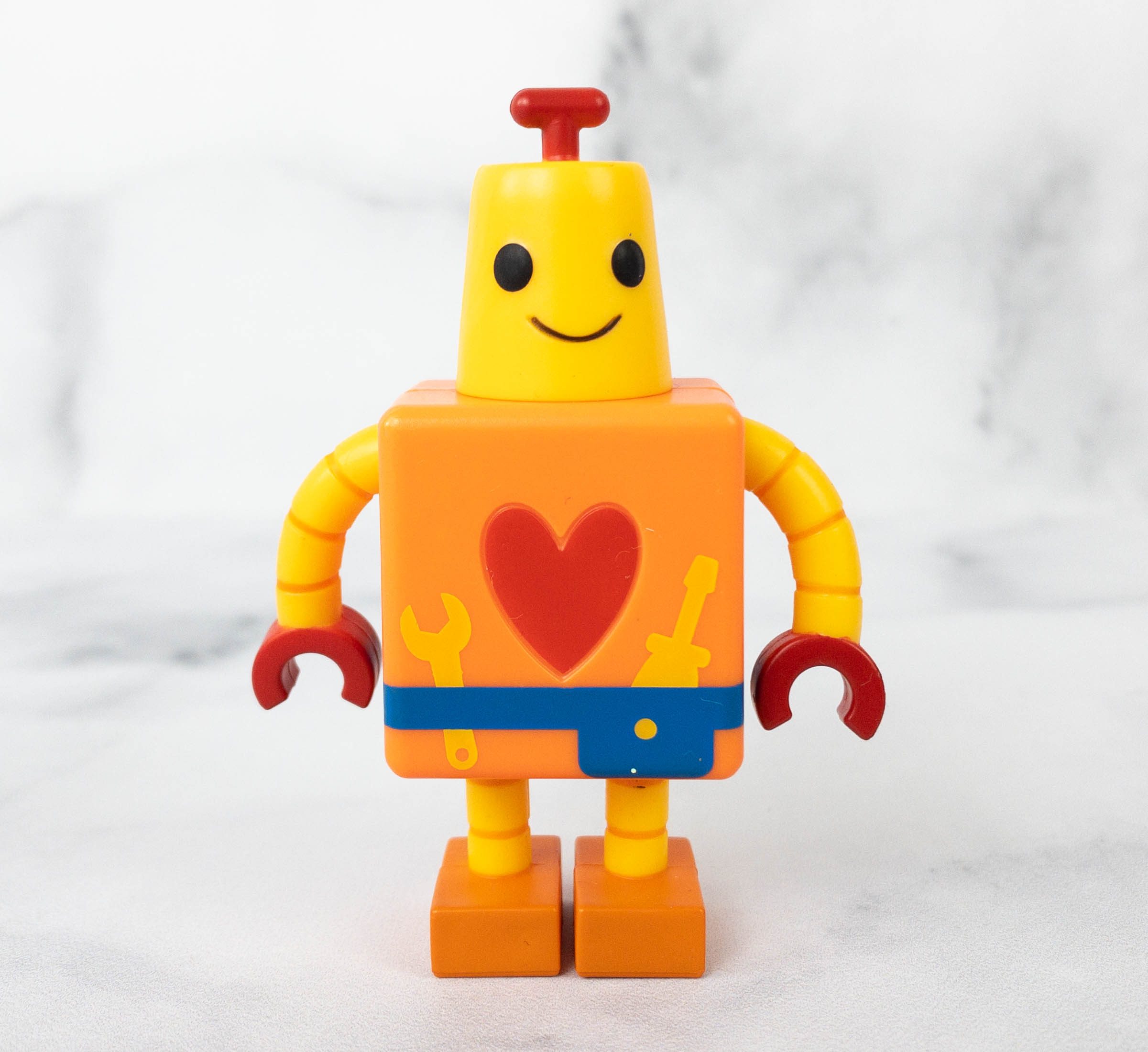 Sago Mini Box Review + Coupon - ROBOTS - Hello Subscription