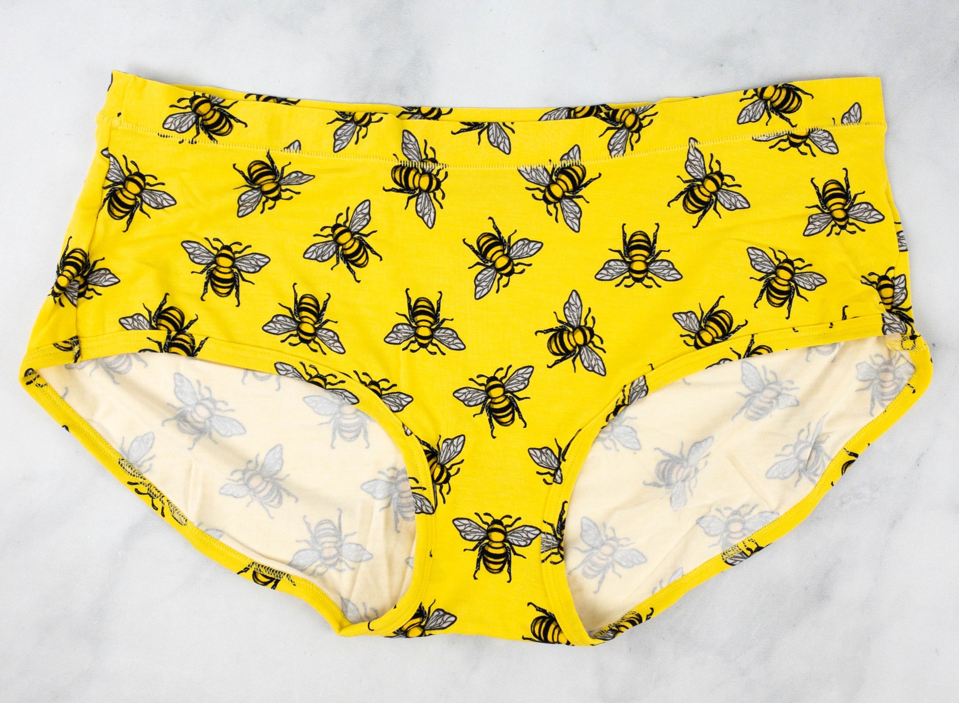MeUndies Club Review - Women's QUEEN BEE Print! - Hello Subscription