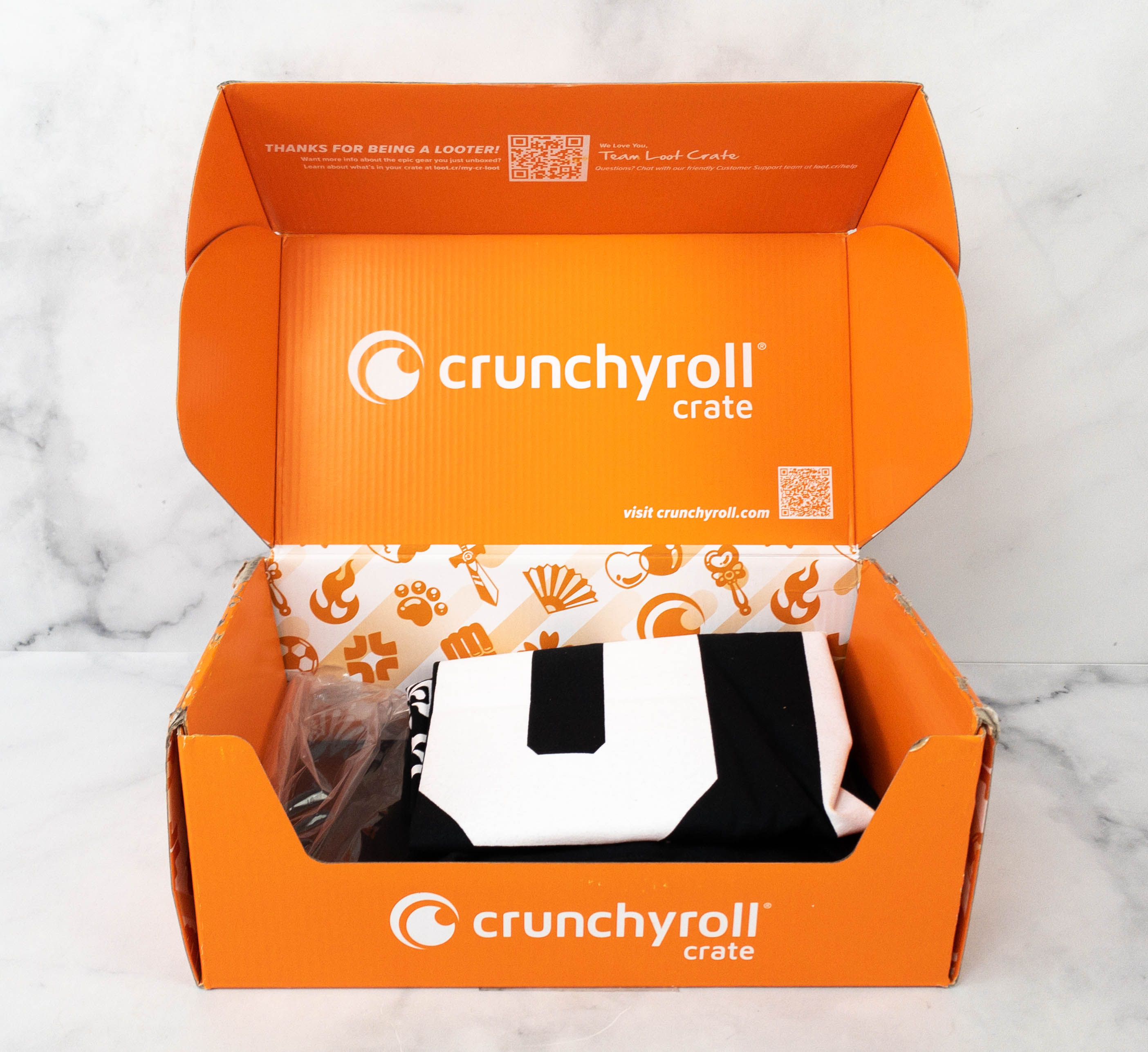 Crunchyroll Crate "NEVER GIVE UP" April 2021 Subscription Box Review ...