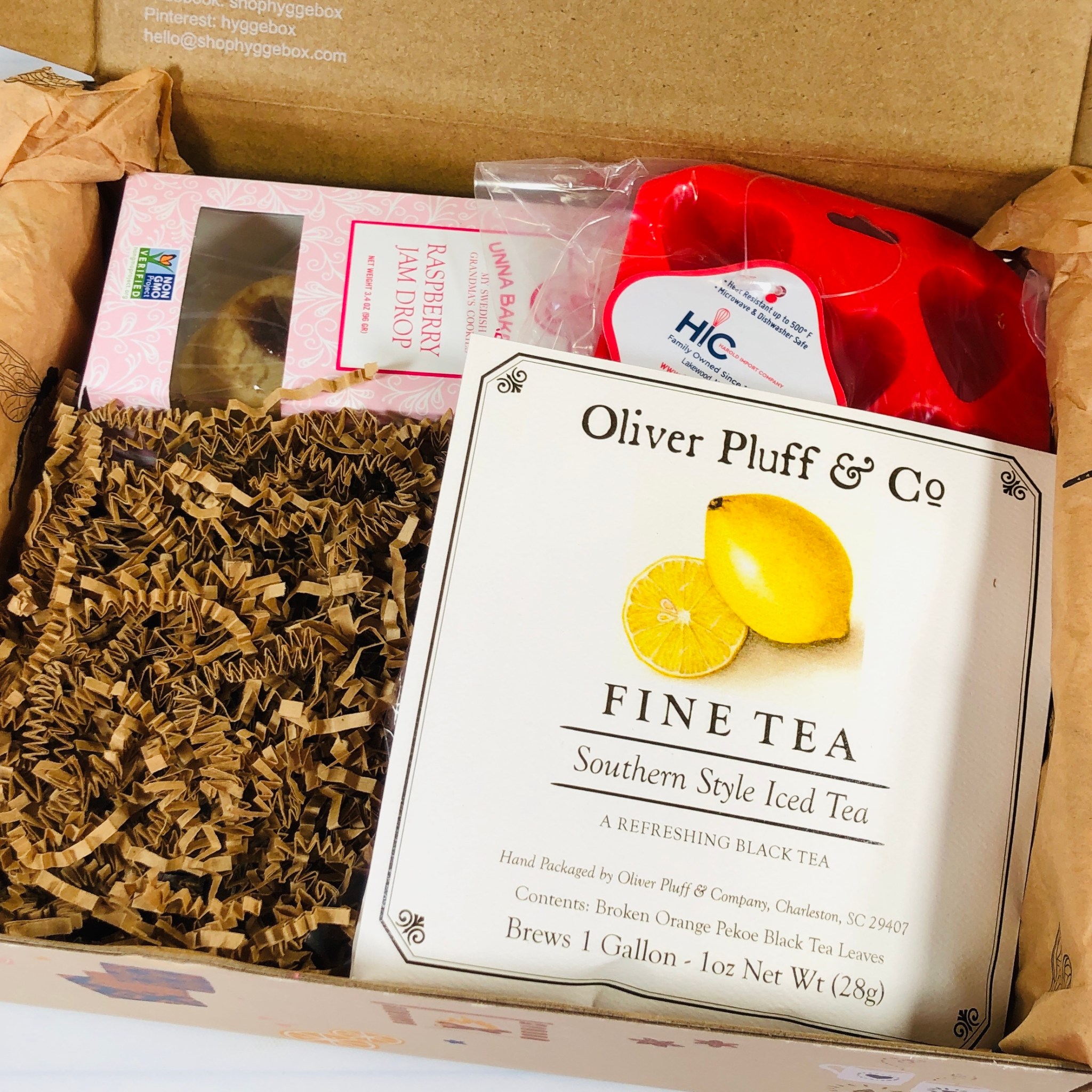 Hygge Box Review - August 2021 Deluxe Box - Hello Subscription