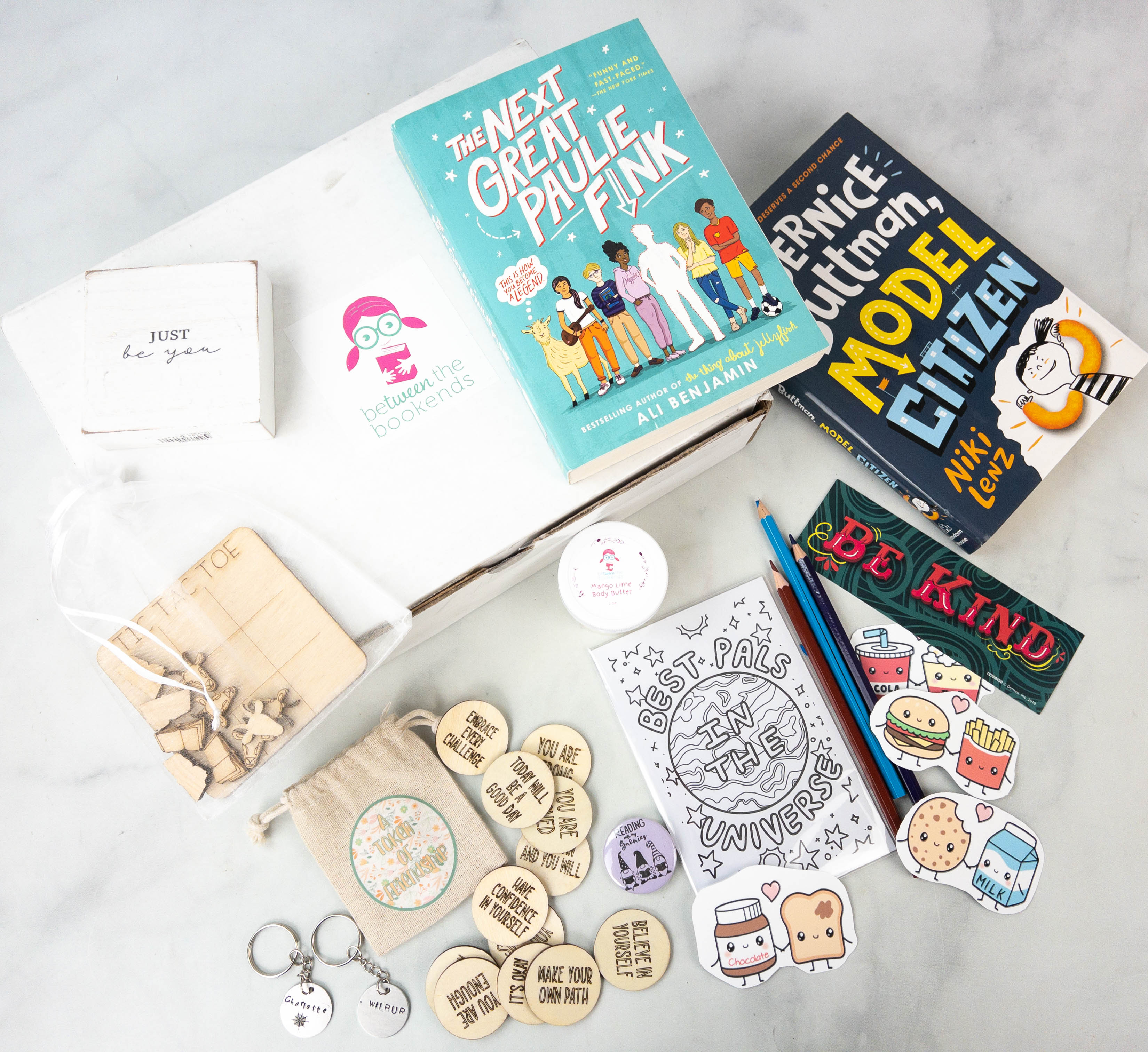 beTWEEN the Bookends: Books and Besties for Life! - Hello Subscription