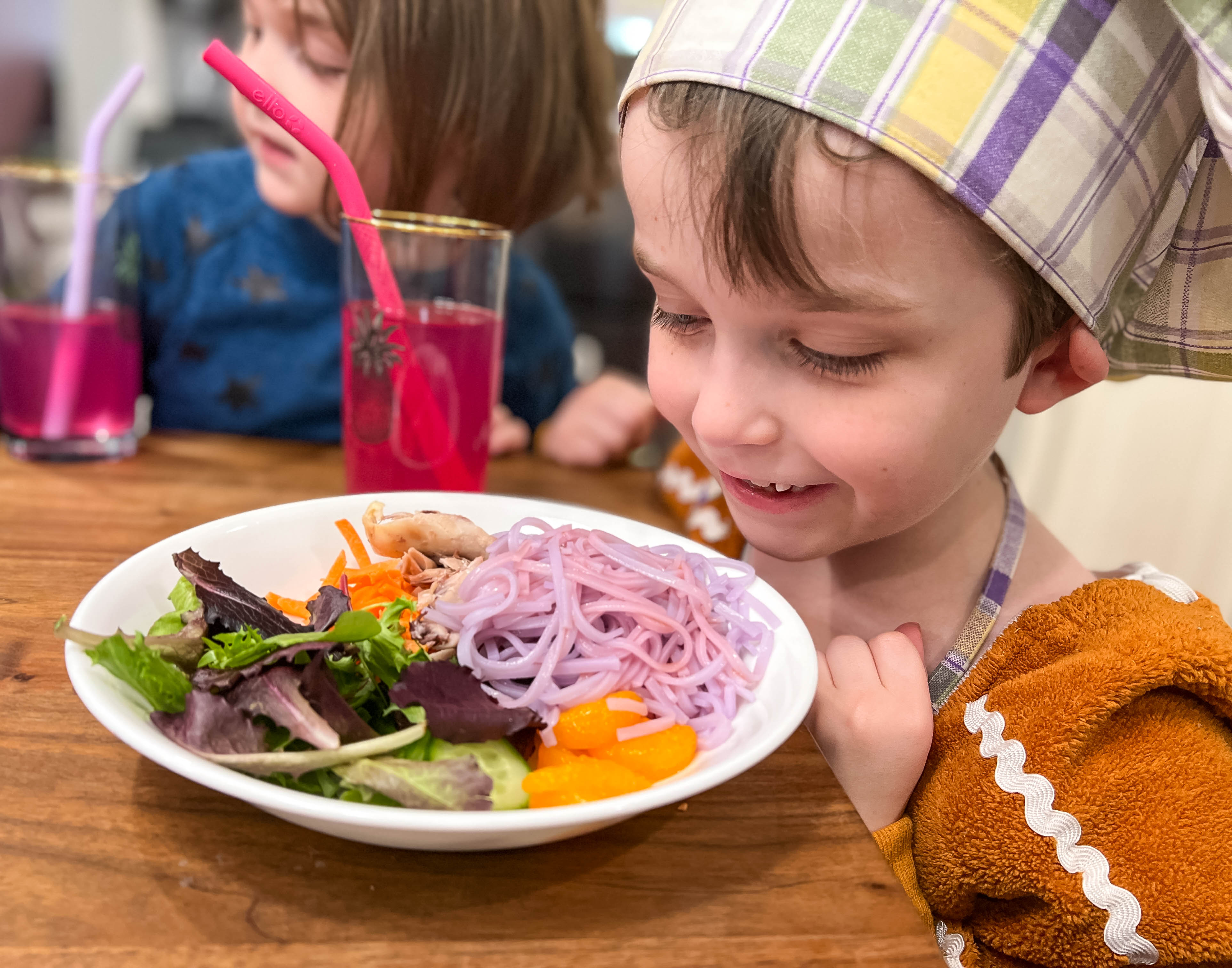 MAGICAL & MUNCHABLE: Color-Changing Treats from Yummy Crate Review ...