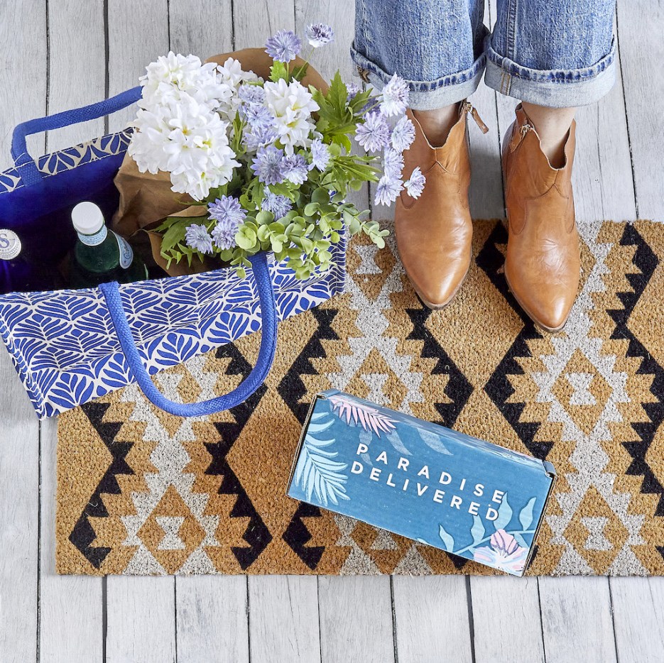 Smuggler's Bounty Anniversary Gift Box Review - Hello Subscription