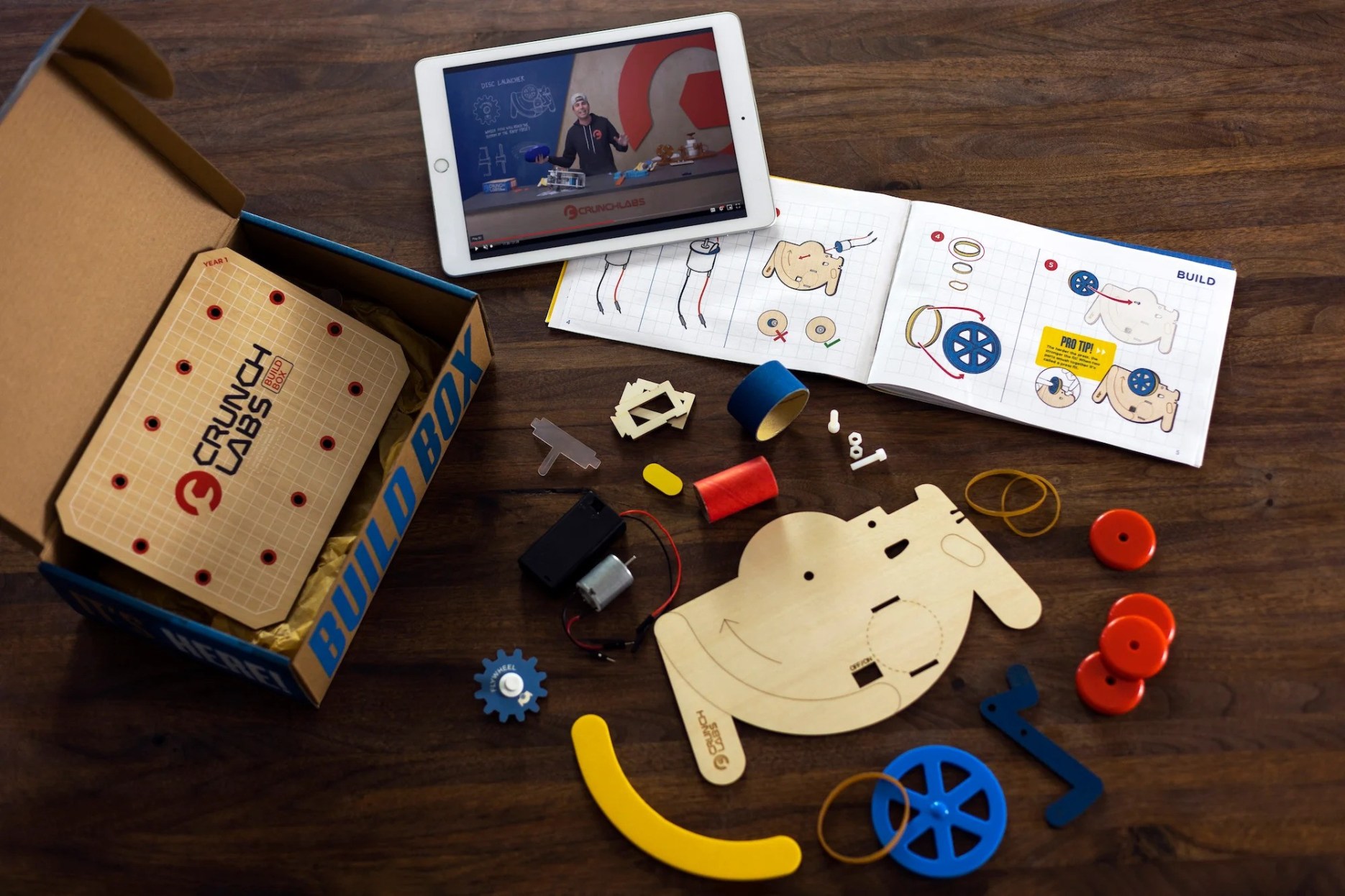 Crunchlabs Reviews Get All The Details At Hello Subscription